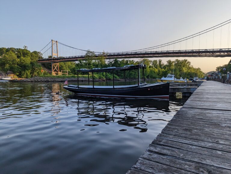 Ferry/Taxi - Pinnacle Marine Corporation